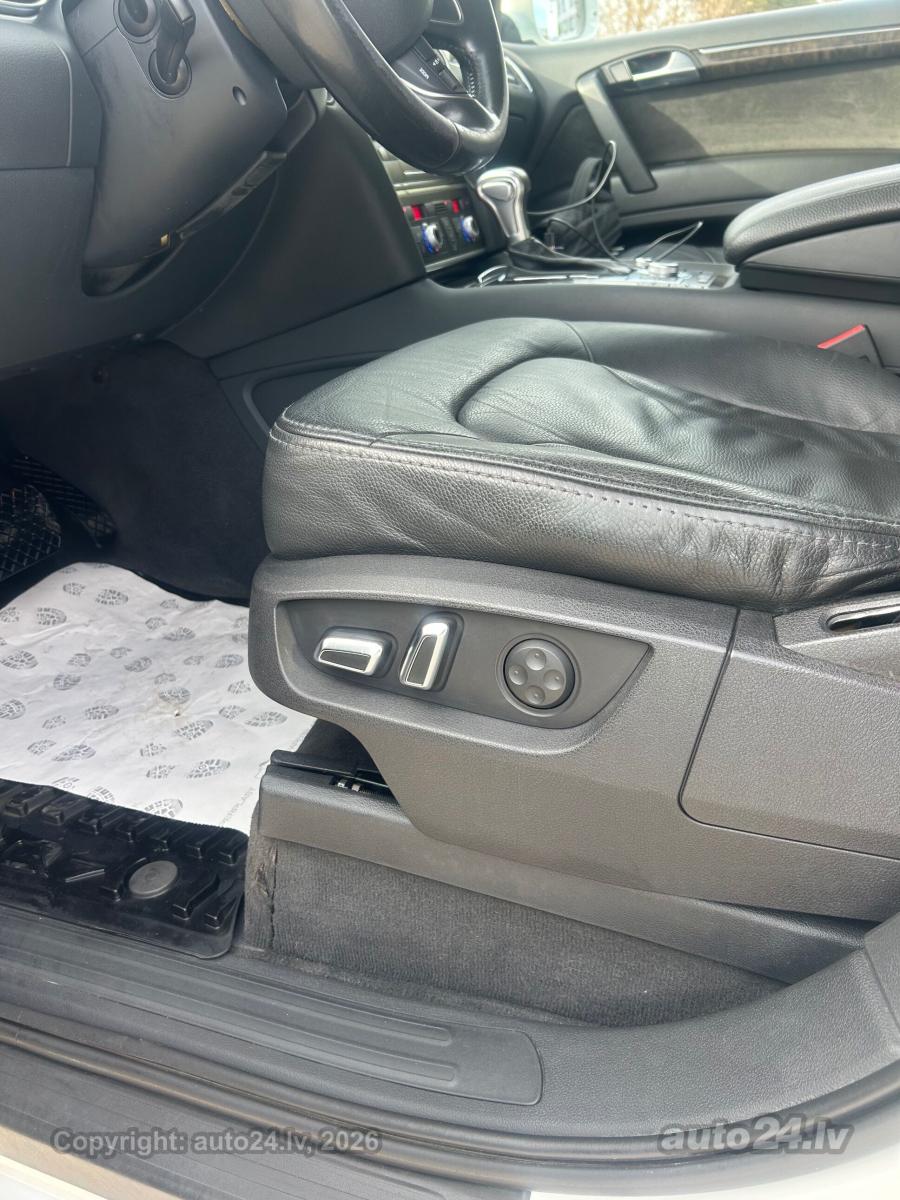 Balts Audi Q7 2013 Tallina, ar dzinēja tilpumu 3.00 L un nobraukumu 203 tūkst. km par 13900 €, foto 12 vietnē AUTOMOTO.COM.LV