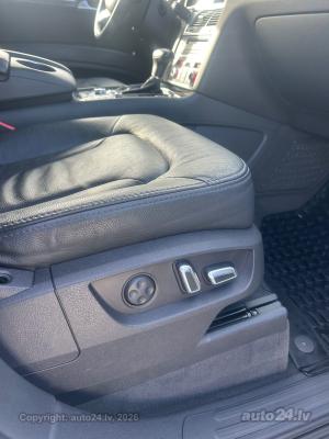 Balts Audi Q7 2013 Tallina, ar dzinēja tilpumu 3.00 L un nobraukumu 203 tūkst. km par 13900 €, foto 13 vietnē AUTOMOTO.COM.LV