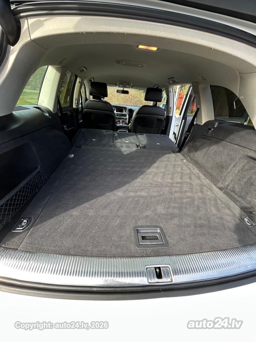 Balts Audi Q7 2013 Tallina, ar dzinēja tilpumu 3.00 L un nobraukumu 203 tūkst. km par 13900 €, foto 20 vietnē AUTOMOTO.COM.LV