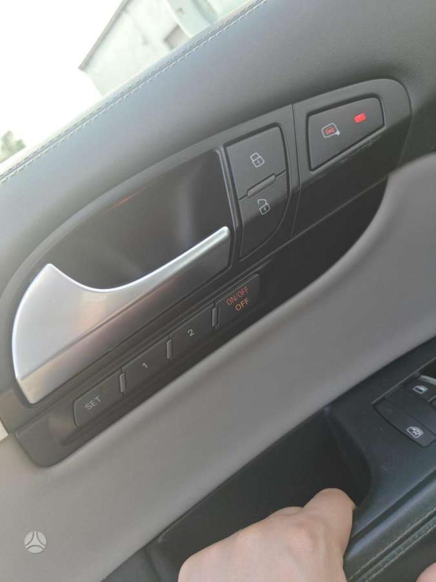 White Audi Q7 2013 in Vilnius, with an engine capacity of 2.97 L and mileage of 306 thousand km for 12400 €, photo 15 on AUTOMOTO.COM.LV