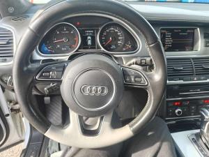 White Audi Q7 2013 in Vilnius, with an engine capacity of 2.97 L and mileage of 306 thousand km for 12400 €, photo 20 on AUTOMOTO.COM.LV