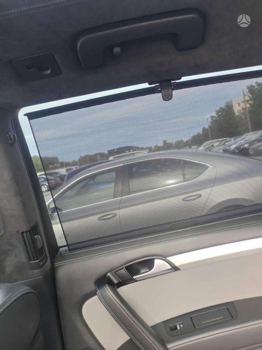 White Audi Q7 2013 in Vilnius, with an engine capacity of 2.97 L and mileage of 306 thousand km for 12400 €, photo 29 on AUTOMOTO.COM.LV