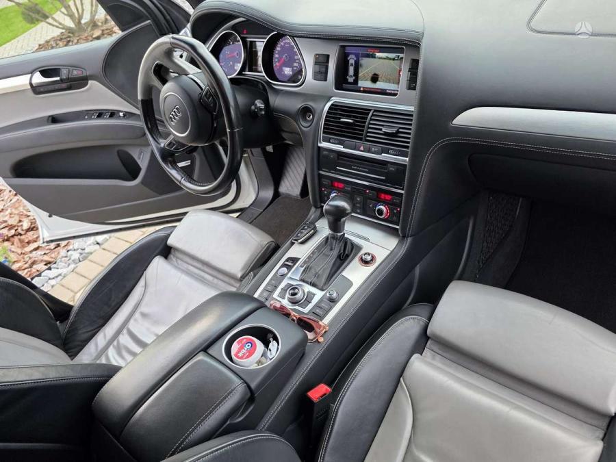 Белый Ауди Ку 7 2013 в Вильнюс, объемом двигателя 2.97 л и пробегом 300 тыс. км за 12000 €, фото 28 на AUTOMOTO.COM.LV