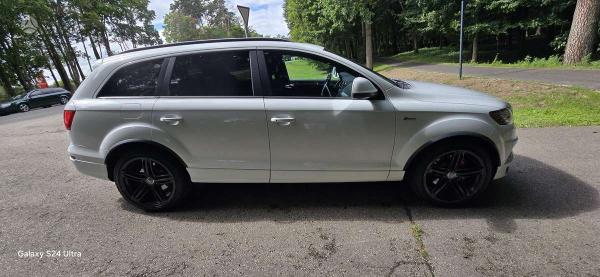 White Audi Q7 2013 in Jurbarkas, with an engine capacity of 3.00 L and mileage of 243 thousand km for 9200 €, photo 4 on AUTOMOTO.COM.LV