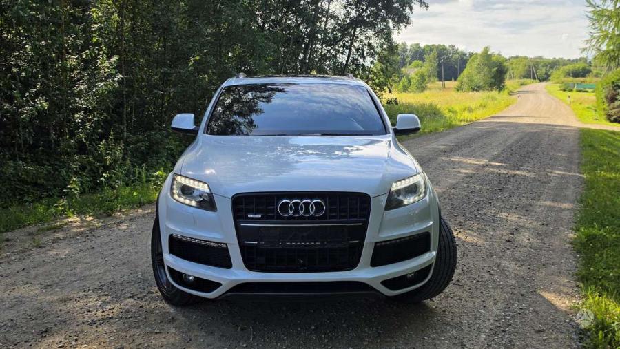 White Audi Q7 2013 in Vilnius, with an engine capacity of 3.00 L and mileage of 257 thousand km for 8350 €, photo 1 on AUTOMOTO.COM.LV