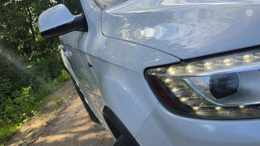 White Audi Q7 2013 in Vilnius, with an engine capacity of 3.00 L and mileage of 257 thousand km for 8350 €, photo 9 on AUTOMOTO.COM.LV