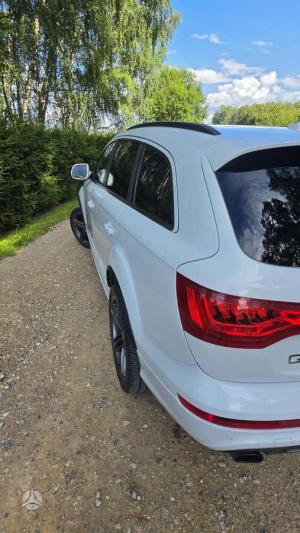 White Audi Q7 2013 in Vilnius, with an engine capacity of 3.00 L and mileage of 257 thousand km for 8350 €, photo 15 on AUTOMOTO.COM.LV
