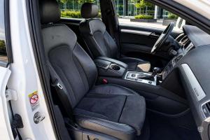 Balts Audi Q7 2013 Viļņa, ar dzinēja tilpumu 3.00 L un nobraukumu 178 tūkst. km par 12950 €, foto 9 vietnē AUTOMOTO.COM.LV