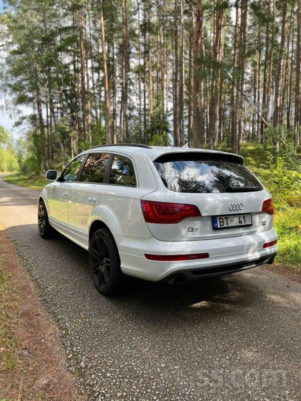 White Audi Q7 2014 in Limbazi, with an engine capacity of 3.00 L and mileage of 286 thousand km for 16350 €, photo 7 on AUTOMOTO.COM.LV