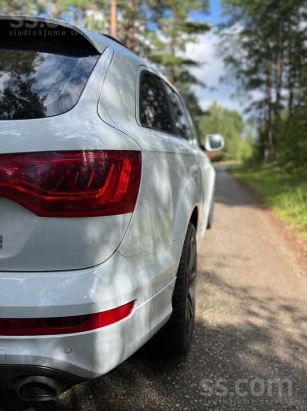 White Audi Q7 2014 in Limbazi, with an engine capacity of 3.00 L and mileage of 286 thousand km for 16350 €, photo 10 on AUTOMOTO.COM.LV