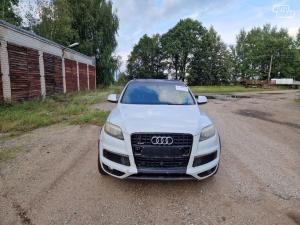 Balts Audi Q7 2014 Marijampole, ar dzinēja tilpumu 3.00 L un nobraukumu 280 tūkst. km par 6300 €, foto 5 vietnē AUTOMOTO.COM.LV