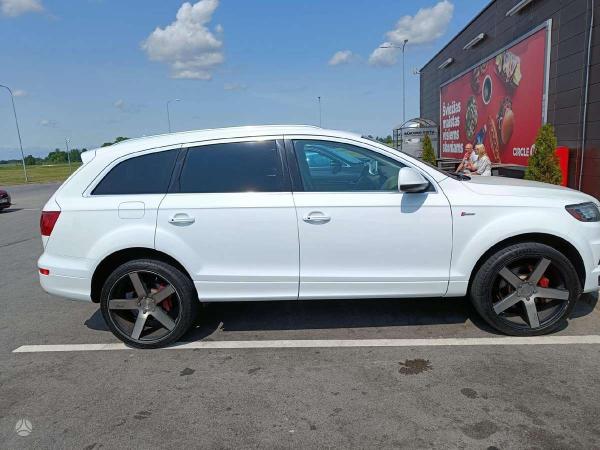 White Audi Q7 2014 in Klaipeda, with an engine capacity of 3.00 L and mileage of 138 thousand km for 10500 €, photo 4 on AUTOMOTO.COM.LV