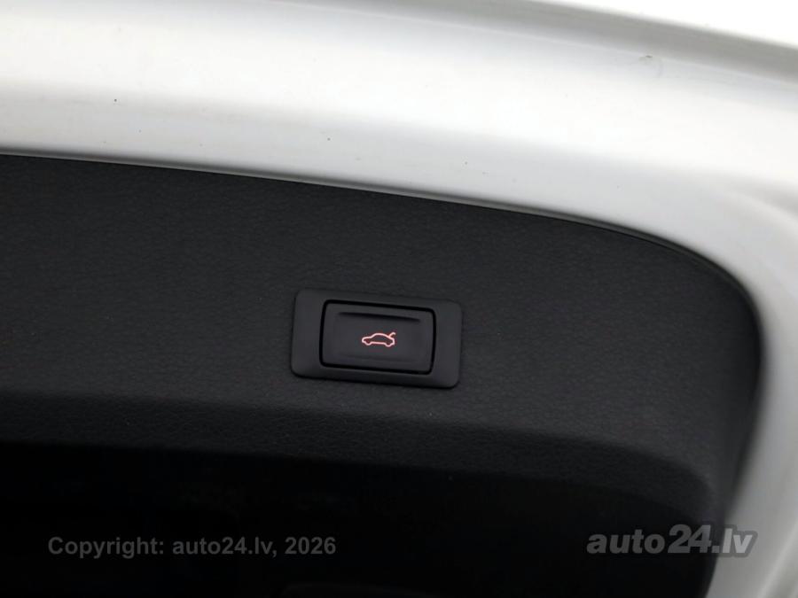 Balts Audi Q7 2014 Tallina, ar dzinēja tilpumu 3.00 L un nobraukumu 259 tūkst. km par 8499 €, foto 15 vietnē AUTOMOTO.COM.LV