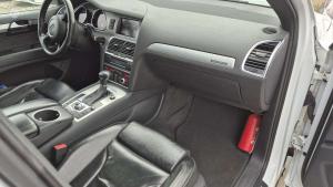 Balts Audi Q7 2014 Tauragė, ar dzinēja tilpumu 2.97 L un nobraukumu 257 tūkst. km par 12300 €, foto 23 vietnē AUTOMOTO.COM.LV