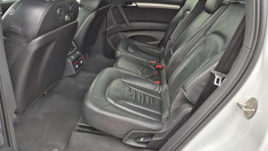 Balts Audi Q7 2014 Tauragė, ar dzinēja tilpumu 2.97 L un nobraukumu 257 tūkst. km par 12300 €, foto 30 vietnē AUTOMOTO.COM.LV
