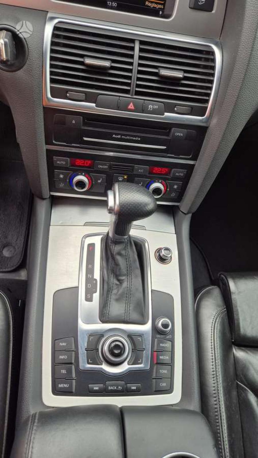 Balts Audi Q7 2014 Tauragė, ar dzinēja tilpumu 2.97 L un nobraukumu 257 tūkst. km par 12300 €, foto 37 vietnē AUTOMOTO.COM.LV