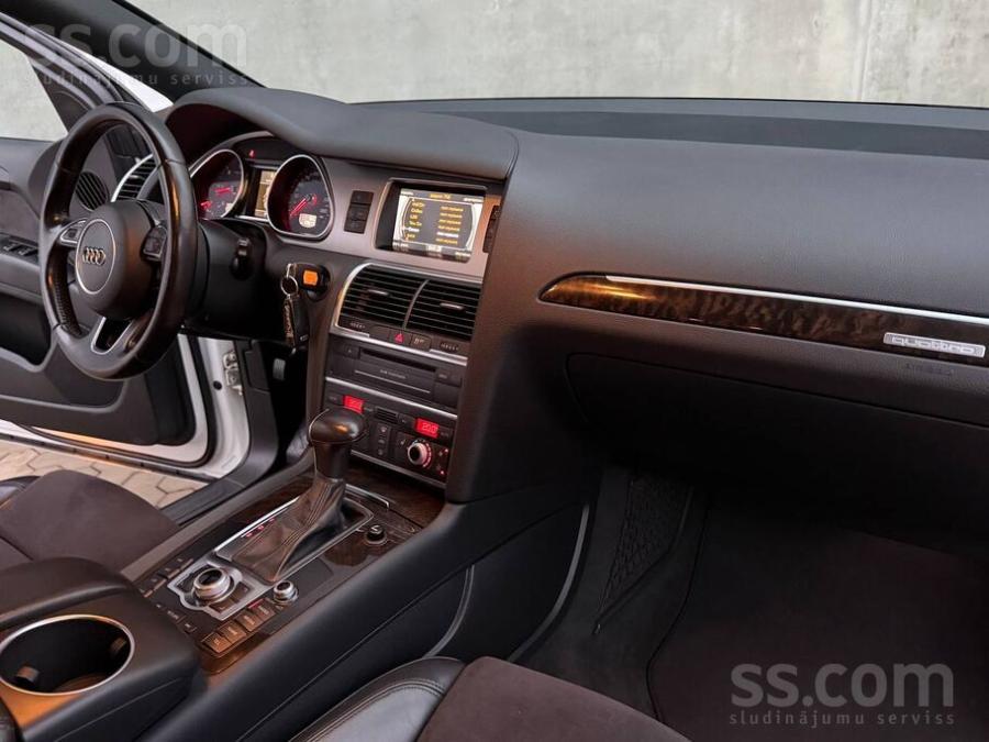 Balts Audi Q7 2015 Rīga, ar dzinēja tilpumu 3.00 L un nobraukumu 0 tūkst. km par 12950 €, foto 18 vietnē AUTOMOTO.COM.LV