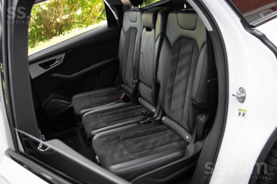 White Audi Q7 2015 in Tukums, with an engine capacity of 3.00 L and mileage of 183 thousand km for 26490 €, photo 12 on AUTOMOTO.COM.LV