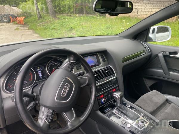 White Audi Q7 2015 in Cesis, with an engine capacity of 3.00 L and mileage of 197 thousand km for 15000 €, photo 4 on AUTOMOTO.COM.LV
