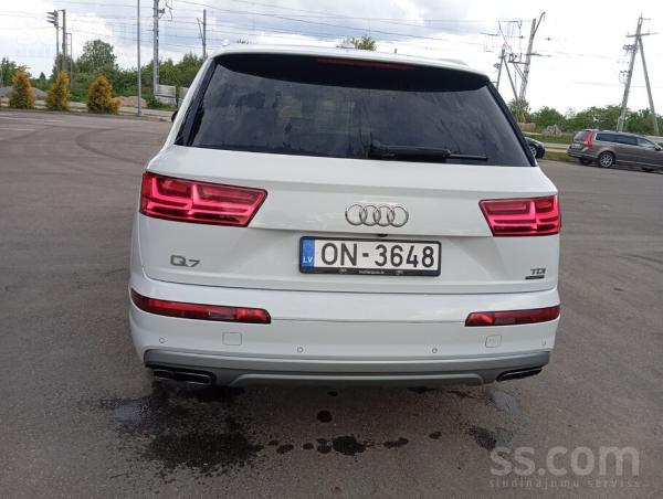 White Audi Q7 2015 in Riga, with an engine capacity of 3.00 L and mileage of 148 thousand km for 27400 €, photo 5 on AUTOMOTO.COM.LV