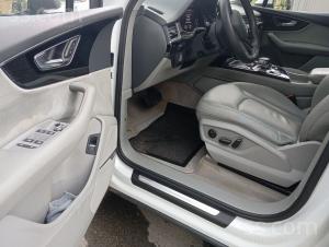 White Audi Q7 2015 in Riga, with an engine capacity of 3.00 L and mileage of 148 thousand km for 27400 €, photo 12 on AUTOMOTO.COM.LV