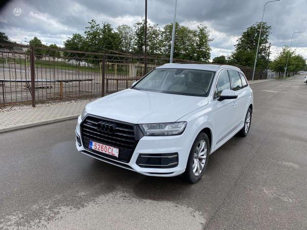 White Audi Q7 2015 in Taurage, with an engine capacity of 2.97 L and mileage of 318 thousand km for 15500 €, photo 1 on AUTOMOTO.COM.LV