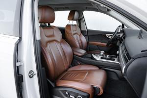 Balts Audi Q7 2015 Rīga, ar dzinēja tilpumu 3.00 L un nobraukumu 209 tūkst. km par 24750 €, foto 8 vietnē AUTOMOTO.COM.LV