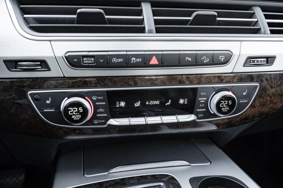 Balts Audi Q7 2015 Rīga, ar dzinēja tilpumu 3.00 L un nobraukumu 209 tūkst. km par 24750 €, foto 21 vietnē AUTOMOTO.COM.LV