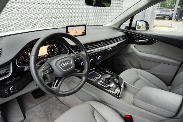 White Audi Q7 2015 in Marupe, with an engine capacity of 3.00 L and mileage of 148 thousand km for 25650 €, photo 10 on AUTOMOTO.COM.LV