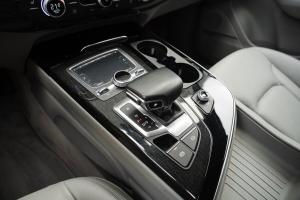 Balts Audi Q7 2015 Mārupe, ar dzinēja tilpumu 3.00 L un nobraukumu 148 tūkst. km par 25650 €, foto 26 vietnē AUTOMOTO.COM.LV