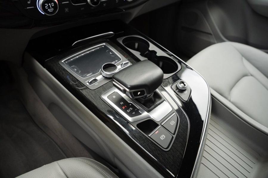 Balts Audi Q7 2015 Mārupe, ar dzinēja tilpumu 3.00 L un nobraukumu 148 tūkst. km par 25650 €, foto 26 vietnē AUTOMOTO.COM.LV