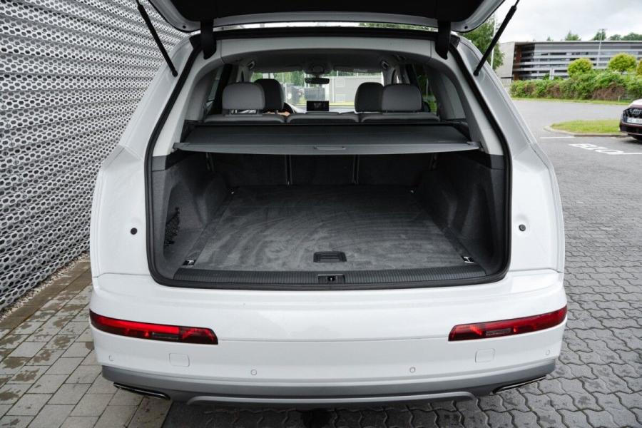 Balts Audi Q7 2015 Mārupe, ar dzinēja tilpumu 3.00 L un nobraukumu 148 tūkst. km par 25650 €, foto 28 vietnē AUTOMOTO.COM.LV