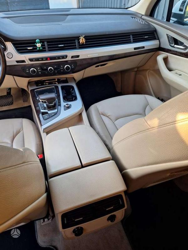 Balts Audi Q7 2015 Joniškis, ar dzinēja tilpumu 3.00 L un nobraukumu 325 tūkst. km par 16999 €, foto 8 vietnē AUTOMOTO.COM.LV