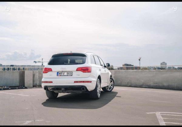 Balts Audi Q7 2015 Viļņa, ar dzinēja tilpumu 3.00 L un nobraukumu 170 tūkst. km par 13500 €, foto 3 vietnē AUTOMOTO.COM.LV