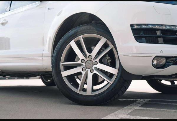 Balts Audi Q7 2015 Viļņa, ar dzinēja tilpumu 3.00 L un nobraukumu 170 tūkst. km par 13500 €, foto 6 vietnē AUTOMOTO.COM.LV