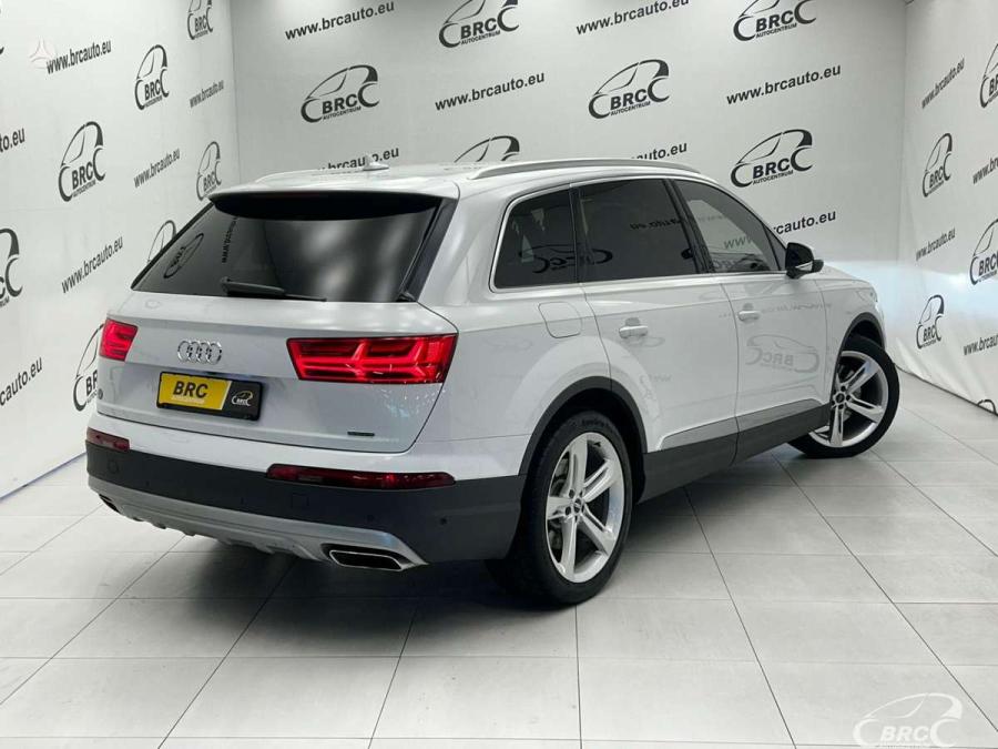 White Audi Q7 2015 in Vilnius, with an engine capacity of 2.97 L and mileage of 227 thousand km for 23900 €, photo 4 on AUTOMOTO.COM.LV
