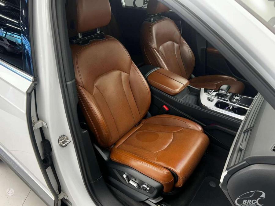 White Audi Q7 2015 in Vilnius, with an engine capacity of 2.97 L and mileage of 227 thousand km for 23900 €, photo 7 on AUTOMOTO.COM.LV