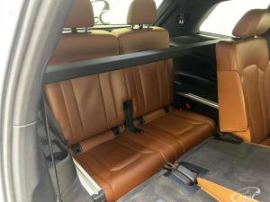 White Audi Q7 2015 in Vilnius, with an engine capacity of 2.97 L and mileage of 227 thousand km for 23900 €, photo 12 on AUTOMOTO.COM.LV
