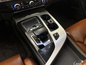 White Audi Q7 2015 in Vilnius, with an engine capacity of 2.97 L and mileage of 227 thousand km for 23900 €, photo 24 on AUTOMOTO.COM.LV