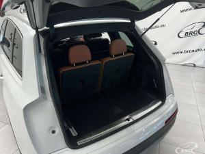 White Audi Q7 2015 in Vilnius, with an engine capacity of 2.97 L and mileage of 227 thousand km for 23900 €, photo 30 on AUTOMOTO.COM.LV