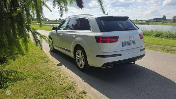 White Audi Q7 2015 in Kaunas, with an engine capacity of 3.00 L and mileage of 220 thousand km for 21000 €, photo 7 on AUTOMOTO.COM.LV