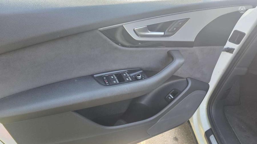 Balts Audi Q7 2015 Kauņa, ar dzinēja tilpumu 3.00 L un nobraukumu 220 tūkst. km par 21000 €, foto 21 vietnē AUTOMOTO.COM.LV