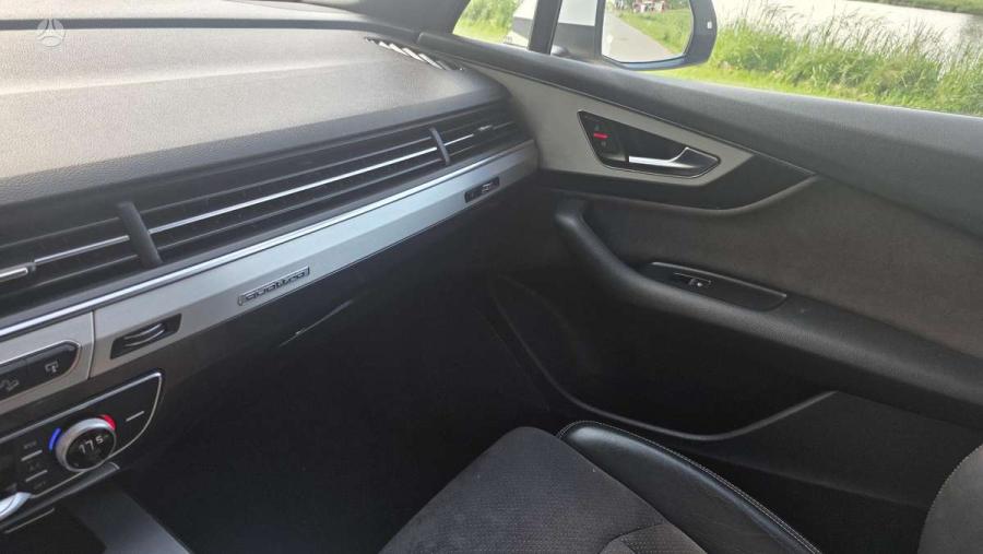 Balts Audi Q7 2015 Kauņa, ar dzinēja tilpumu 3.00 L un nobraukumu 220 tūkst. km par 21000 €, foto 25 vietnē AUTOMOTO.COM.LV
