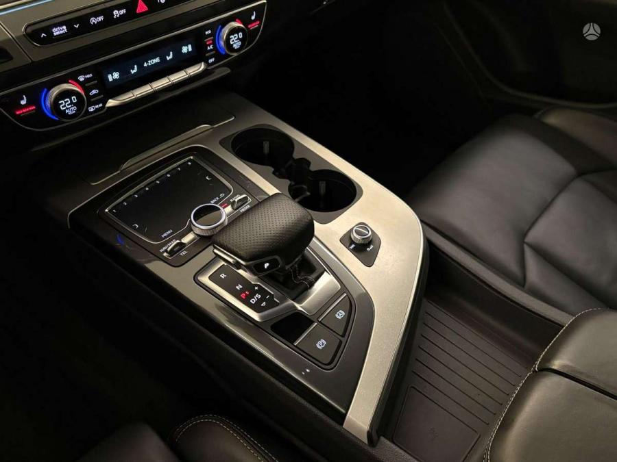 White Audi Q7 2015 in Marijampole, with an engine capacity of 2.97 L and mileage of 214 thousand km for 24750 €, photo 22 on AUTOMOTO.COM.LV