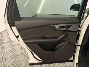 White Audi Q7 2015 in Marijampole, with an engine capacity of 2.97 L and mileage of 214 thousand km for 24750 €, photo 27 on AUTOMOTO.COM.LV
