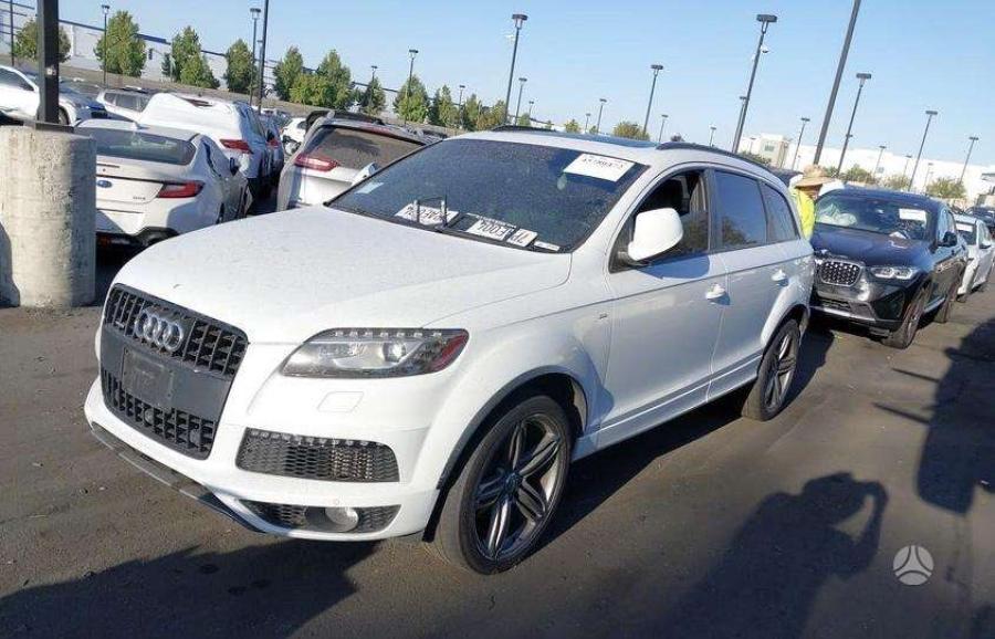 White Audi Q7 2015 in Vilnius, with an engine capacity of 3.00 L and mileage of 275 thousand km for 9990 €, photo 3 on AUTOMOTO.COM.LV