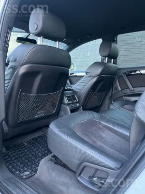 White Audi Q7 2015 in Tukums, with an engine capacity of 3.00 L and mileage of 273 thousand km for 15995 €, photo 16 on AUTOMOTO.COM.LV
