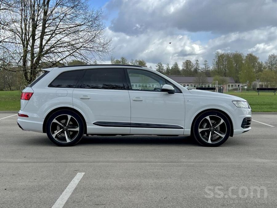 Balts Audi Q7 2016 Cēsis, ar dzinēja tilpumu 3.00 L un nobraukumu 208 tūkst. km par 27500 €, foto 5 vietnē AUTOMOTO.COM.LV