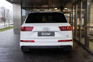 White Audi Q7 2016 in Vilnius, with an engine capacity of 2.97 L and mileage of 194 thousand km for 26900 €, photo 6 on AUTOMOTO.COM.LV