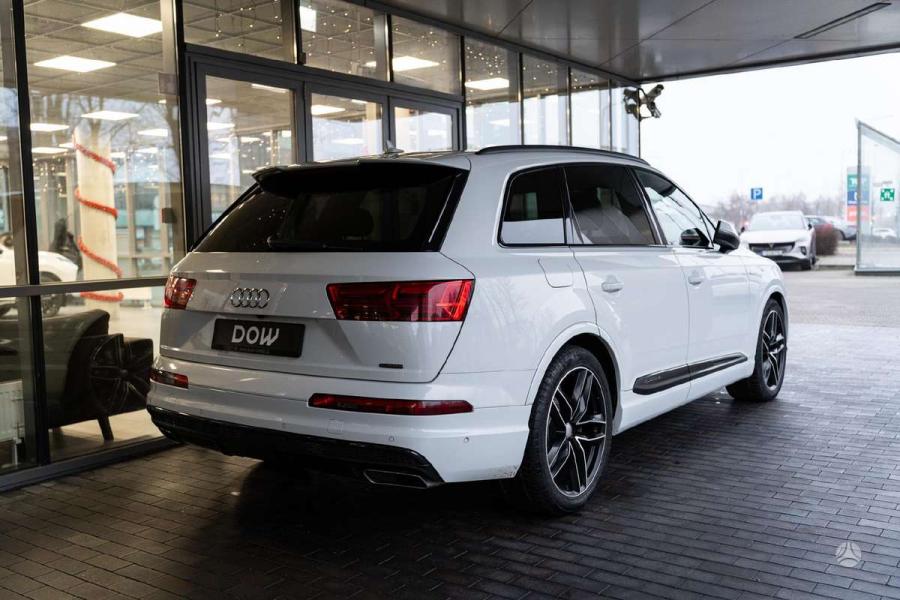 White Audi Q7 2016 in Vilnius, with an engine capacity of 2.97 L and mileage of 194 thousand km for 26900 €, photo 7 on AUTOMOTO.COM.LV